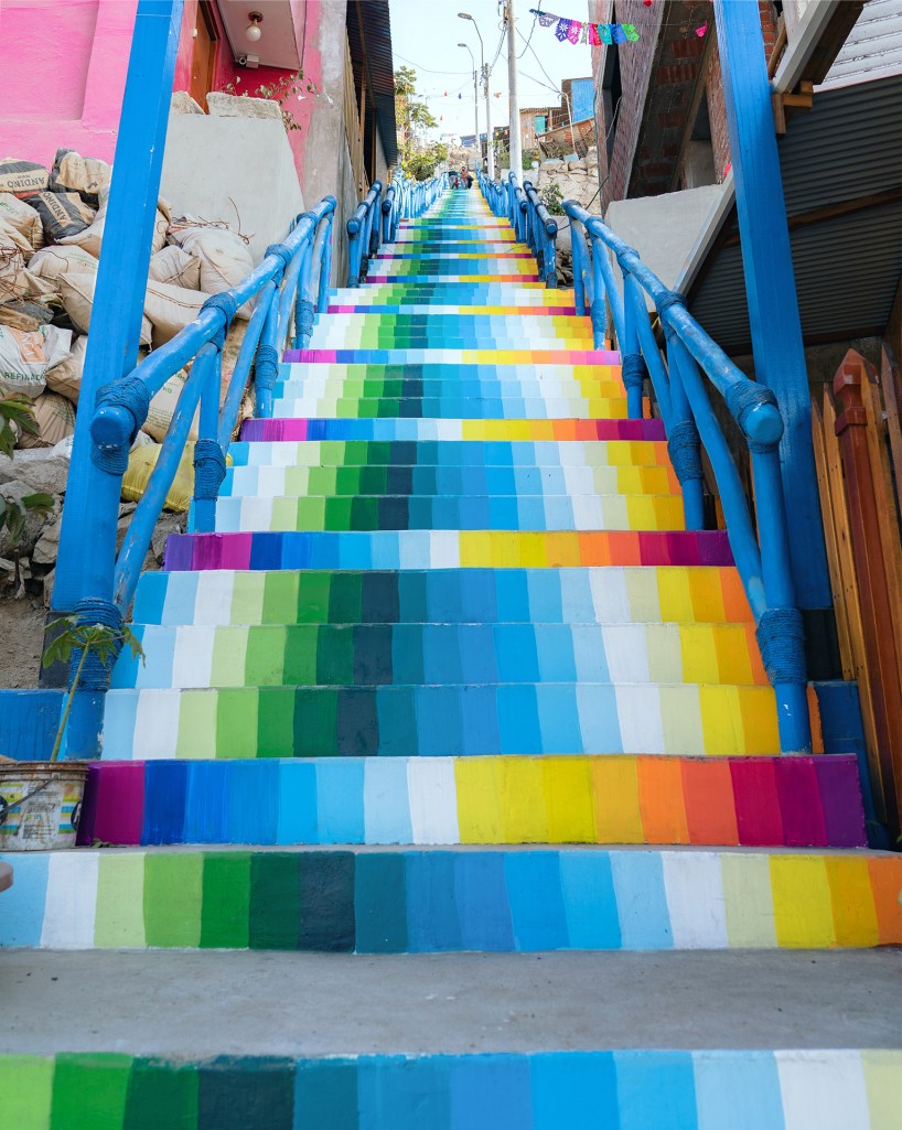 Visual Inspiration: Traditional Textile Patterns and Colors on Outdoor ...